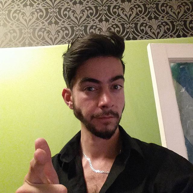 Download Man Razzbowski PFP