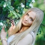 Download Woman Model PFP