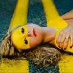 Download Woman Model PFP