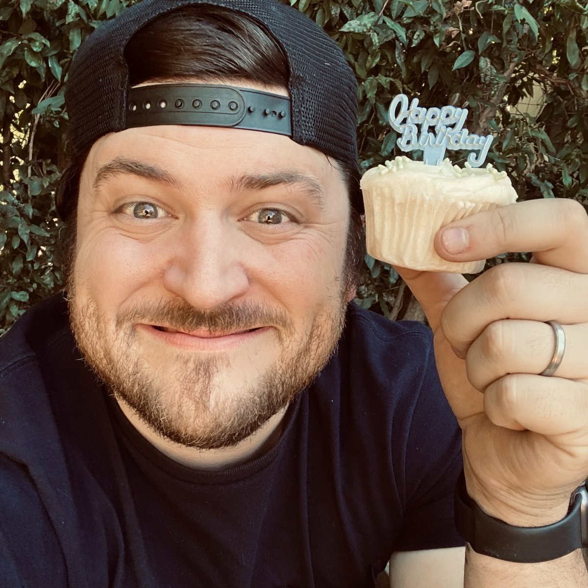 Download Cupcake Happy Birthday Olan Rogers Celebrity PFP