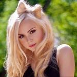 Download Woman Model PFP