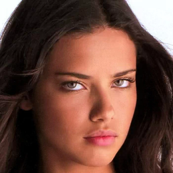 Adriana Lima PFP