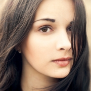 Download Model Brunette Woman Face PFP