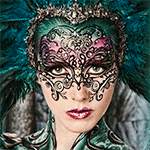 Download Mask Woman Artistic PFP