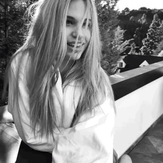 Download Woman Model PFP