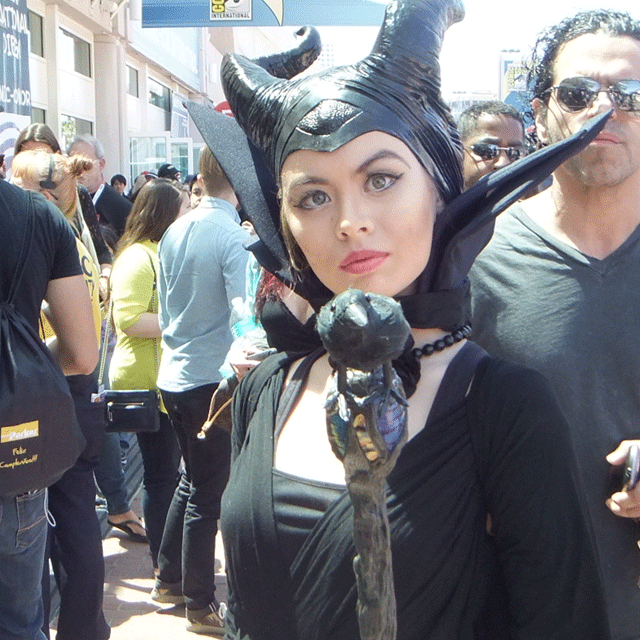 Download Cosplay Woman PFP